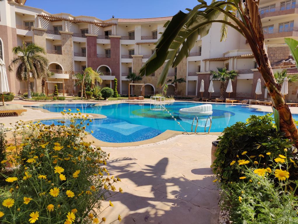 Beach front studio on Royal Beach - Studio For Sale in Al Ahyaa - Sun ...